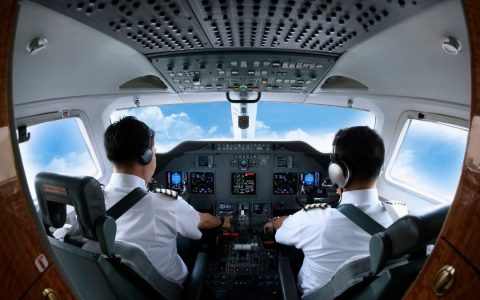 Correct Pilot Seating Position: Why Is It So Important?